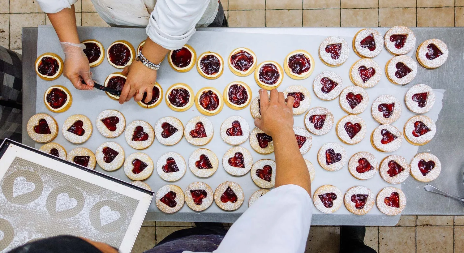 Sweet Tooth Factory, Coffee Shop Cakes | Discover Delicious Cakes ...