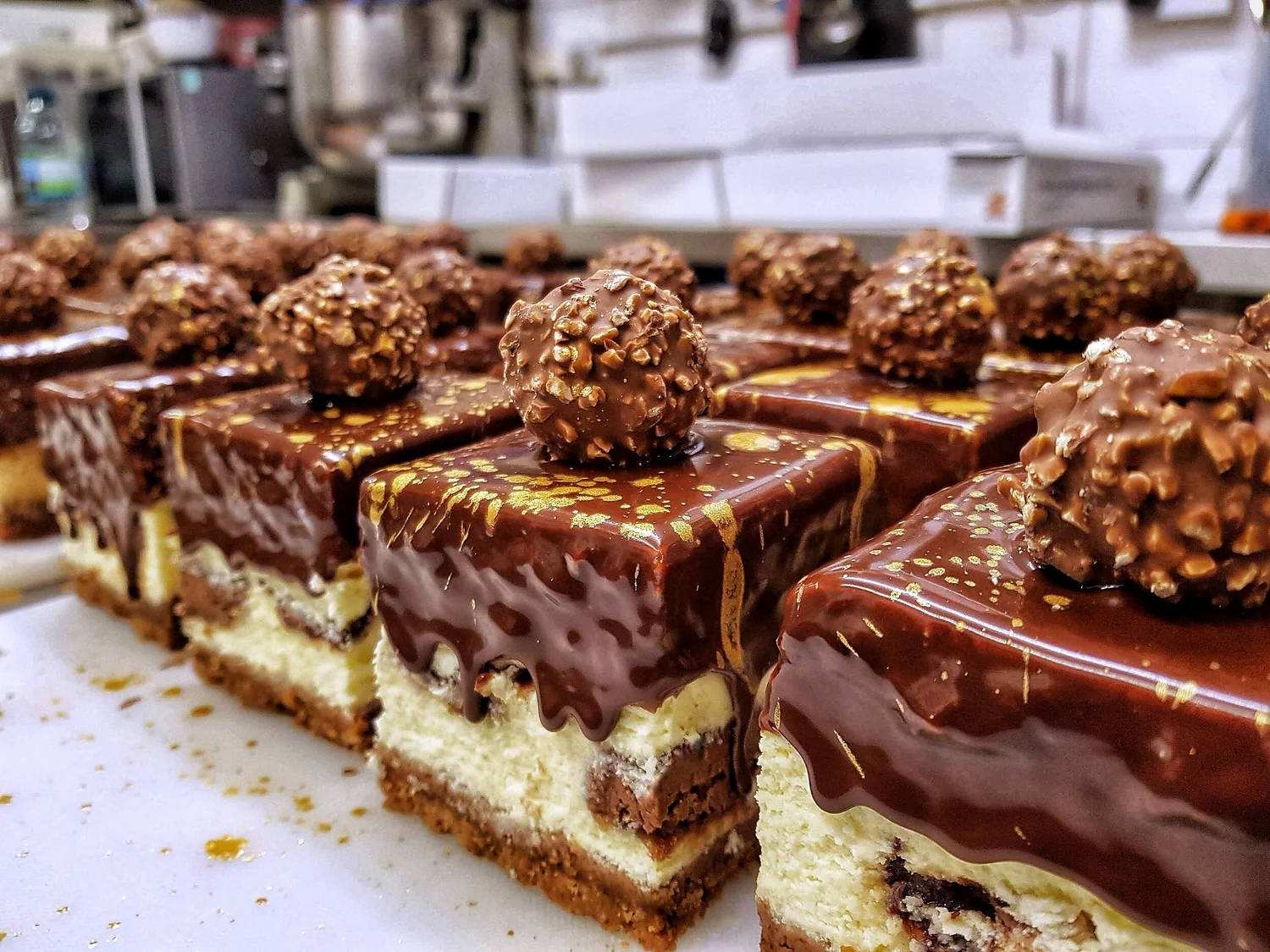 Sweet Tooth Factory, Cheesecakes, Layer cakes, Brownies 2020