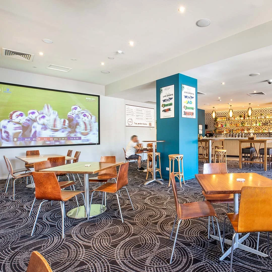 Dining — Royal Hotel, Essendon, VIC