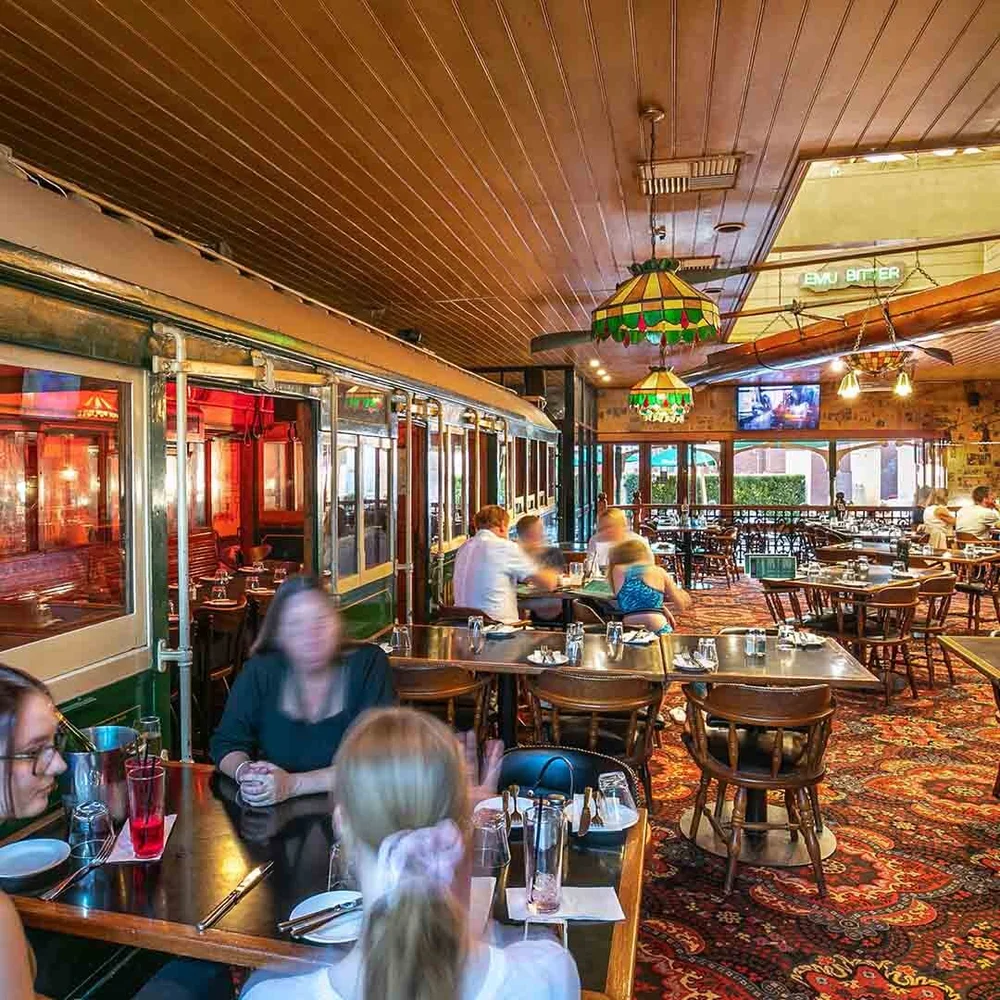 Dining — Albion Hotel, Cottesloe, WA