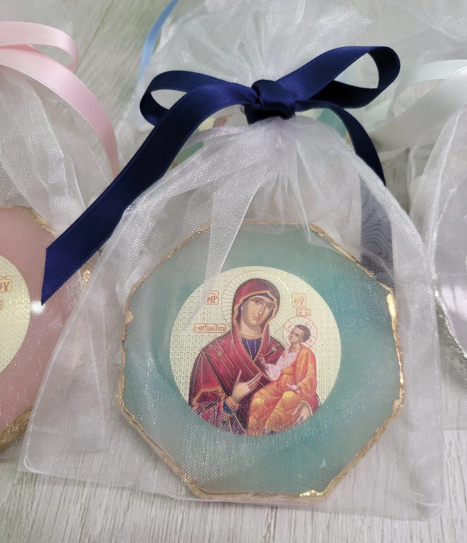 Acrylic Agate Icons — Leni Design