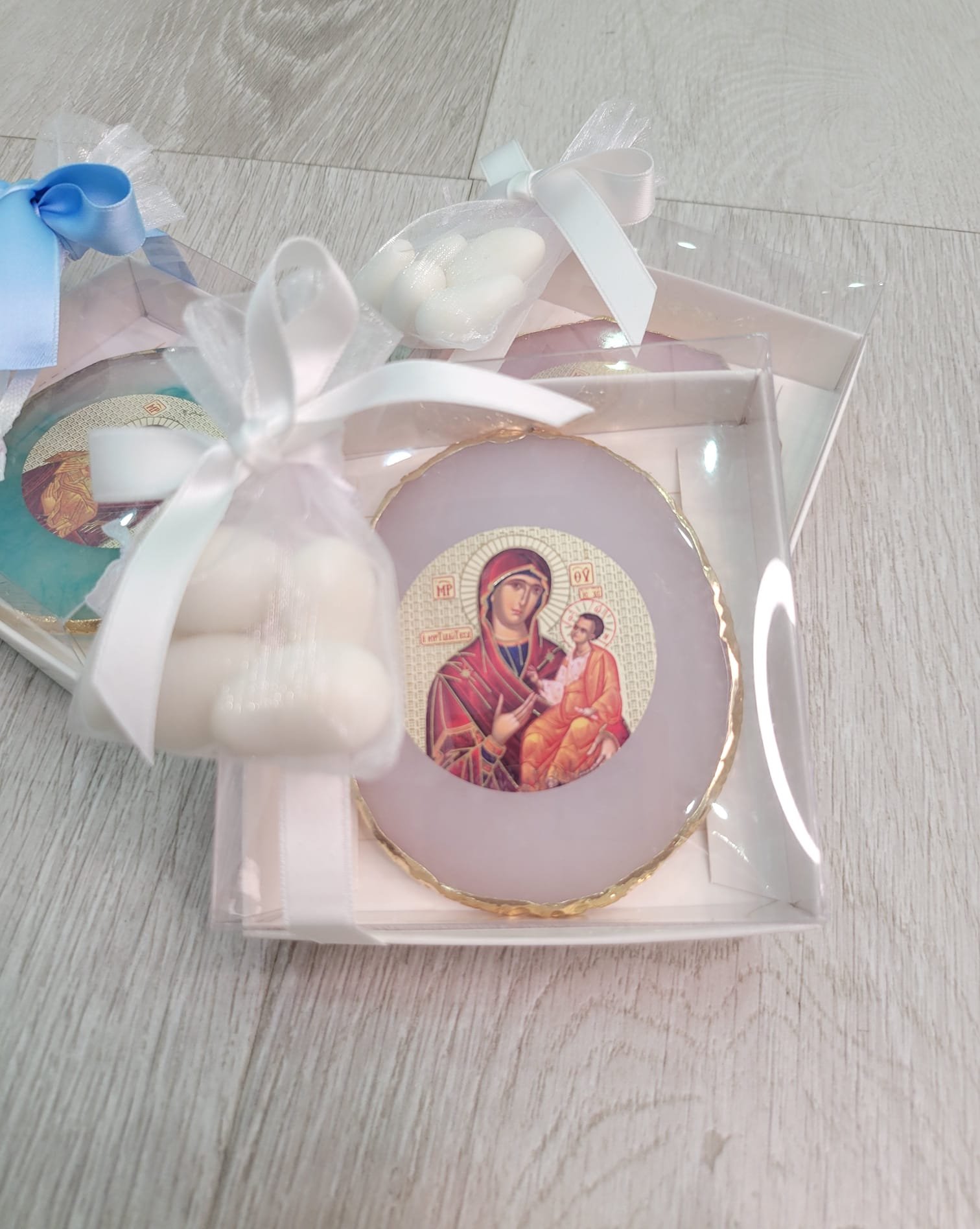 Agate Icon Boxed — Leni Design