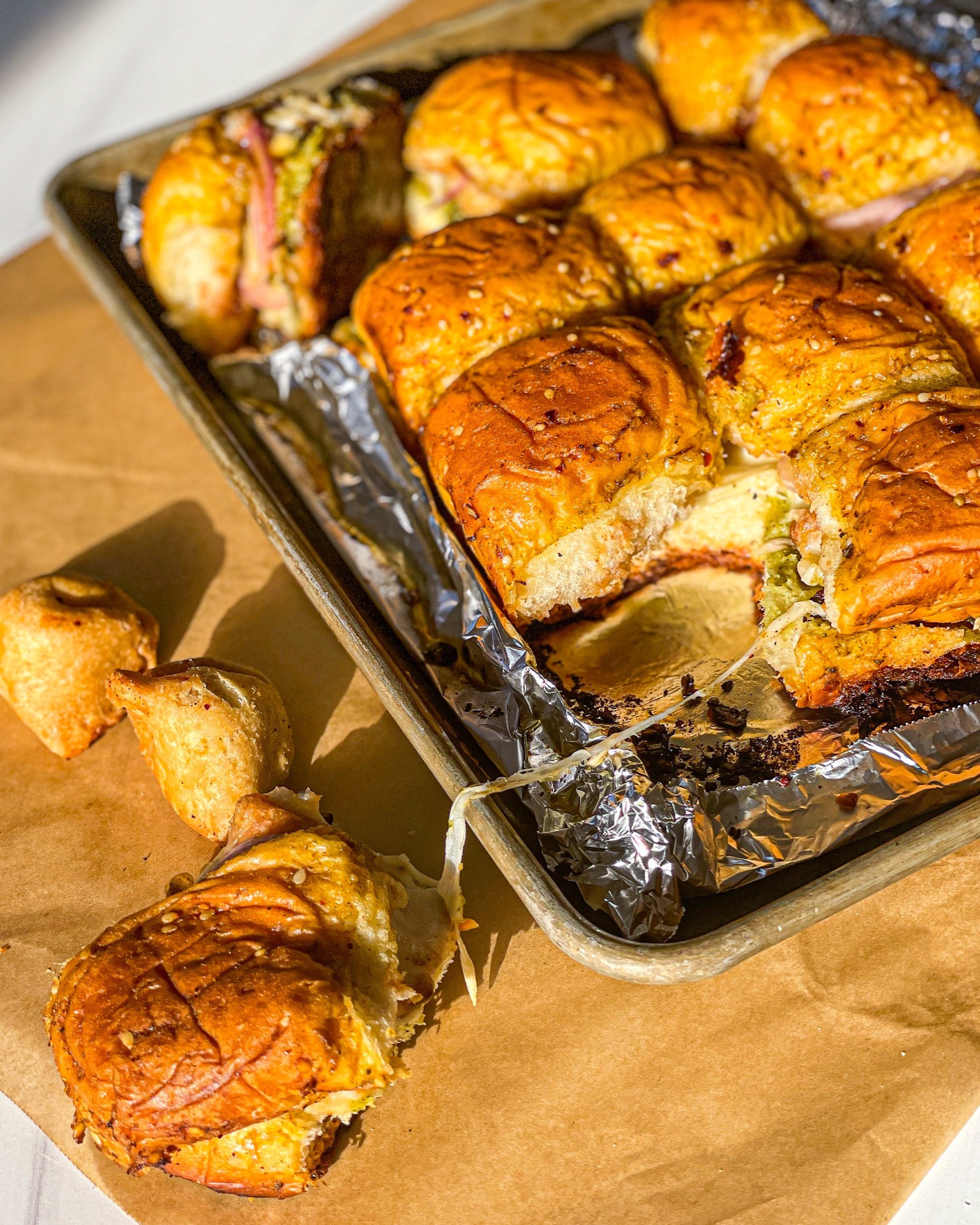 Cheesy Samosa Sliders — The Global Vegetarian