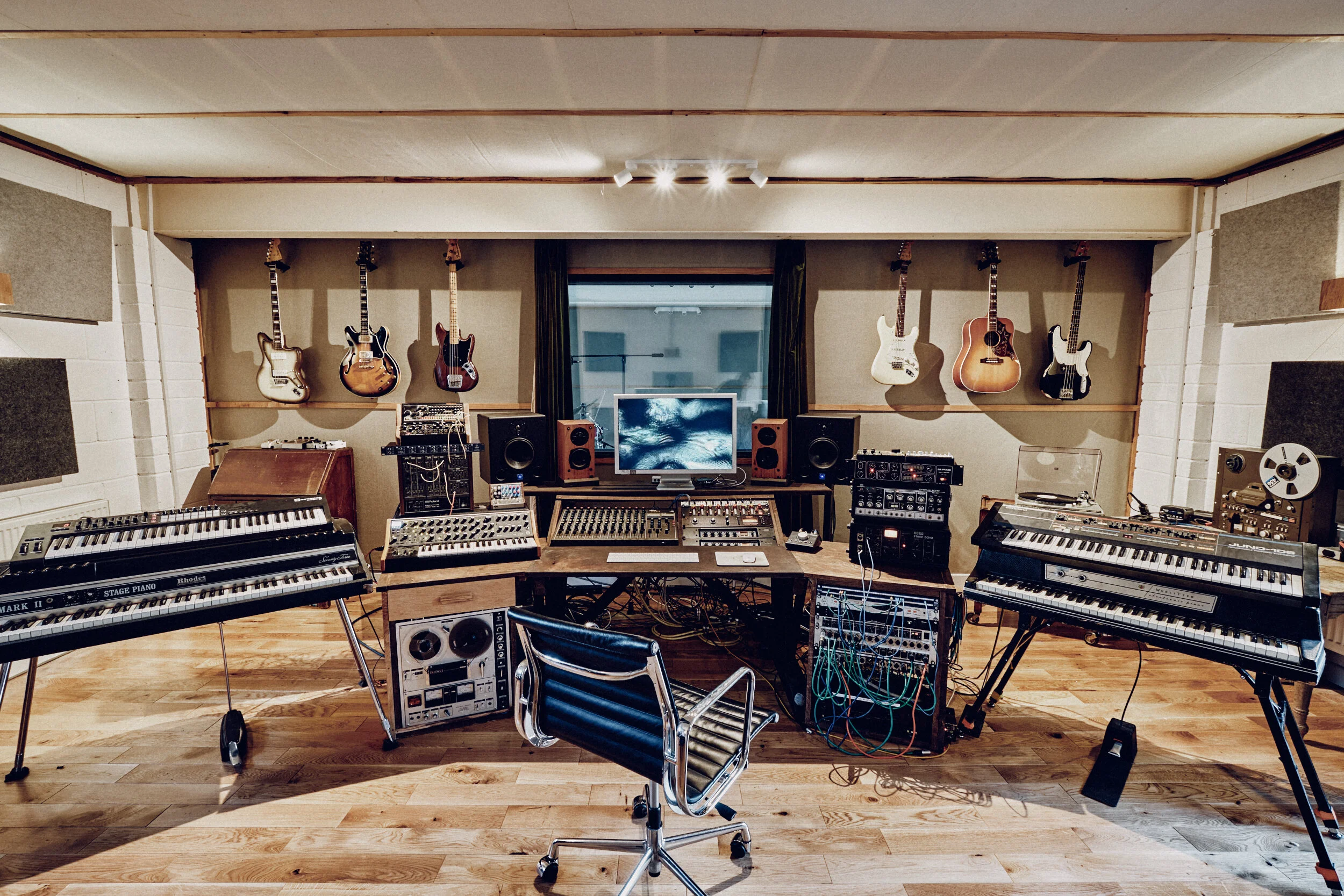 STUDIO B — Middle Farm Studios