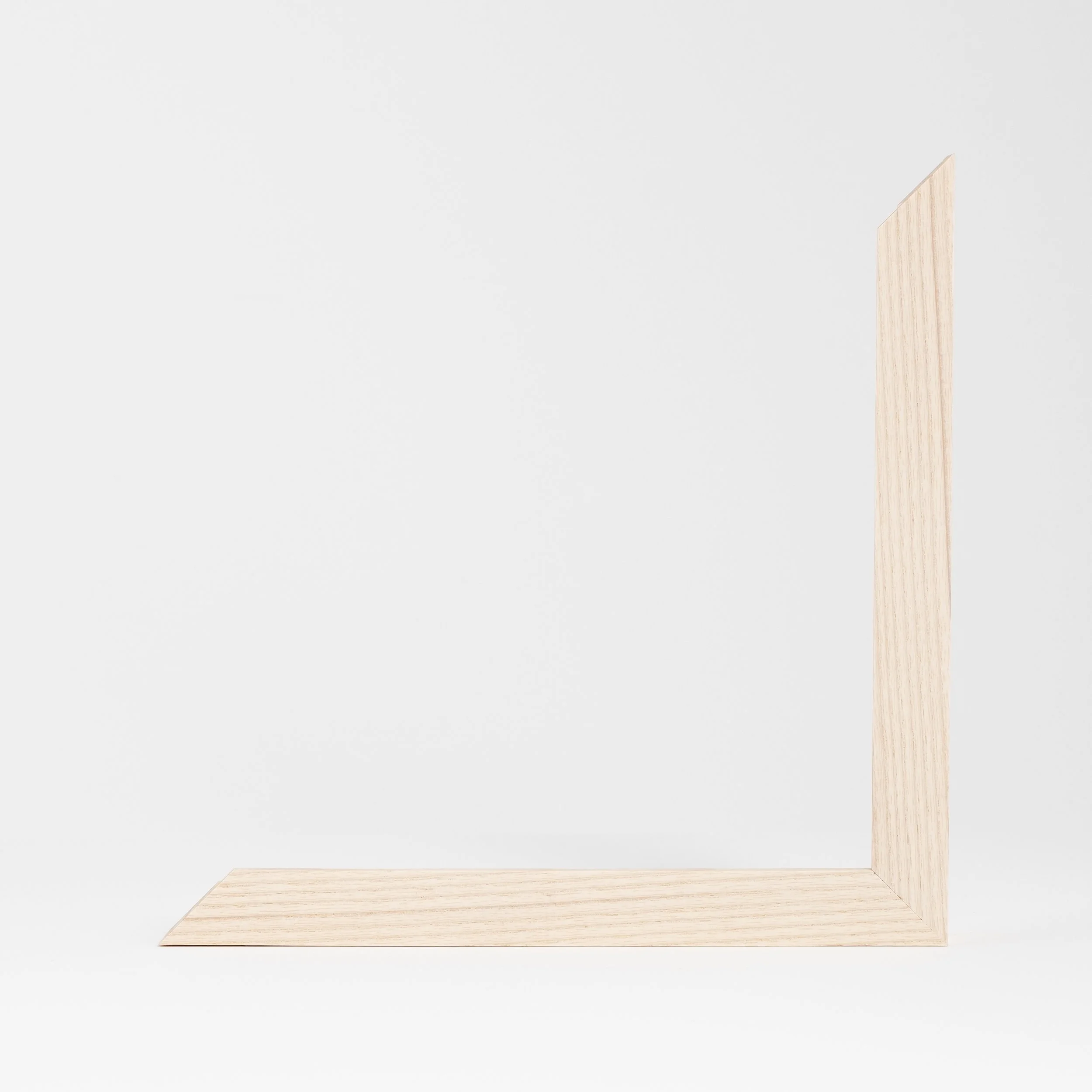 Whitewash Ash Frame .75" Corner — MUSEA Lab