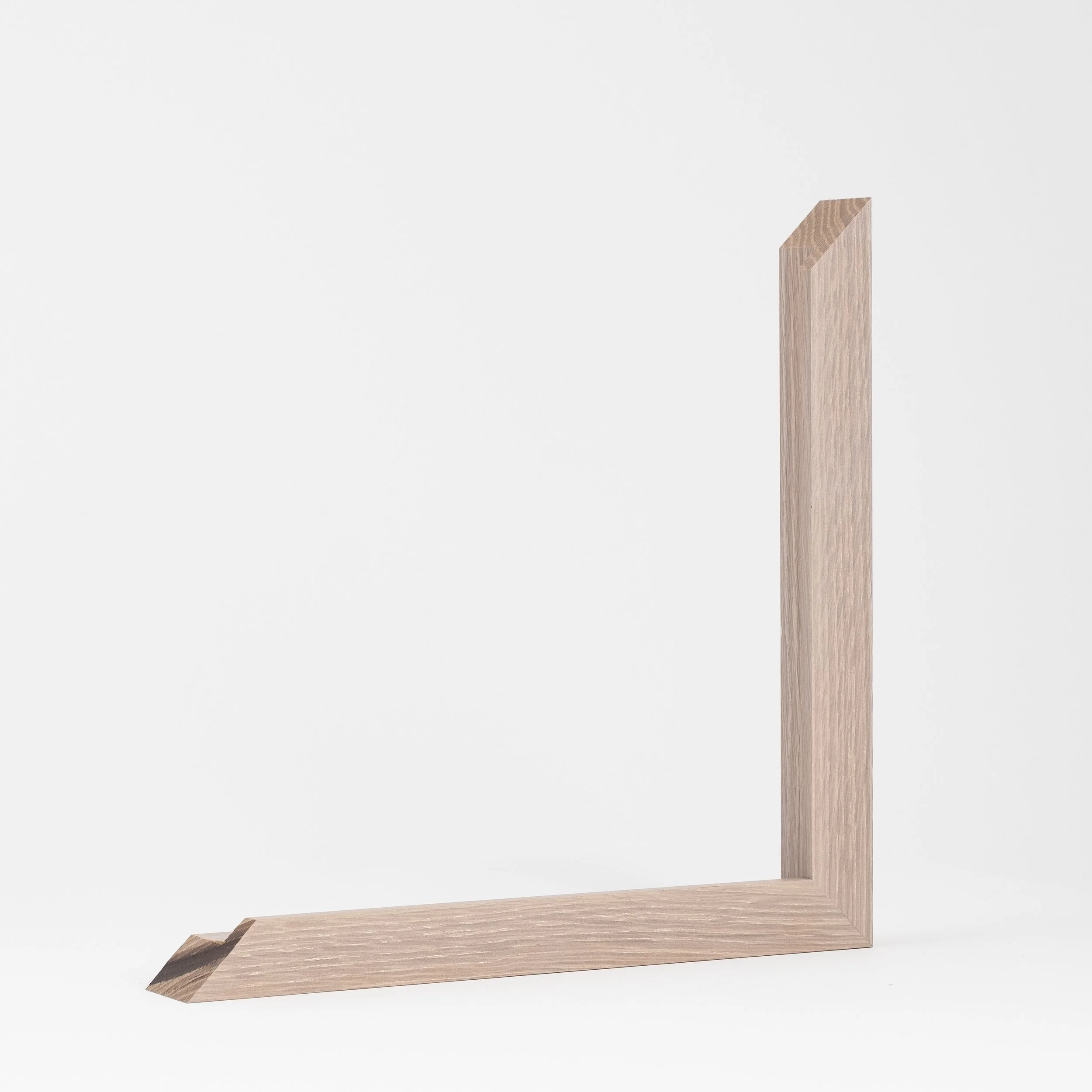 Bleached White Oak .75" Frame Corner — MUSEA Lab