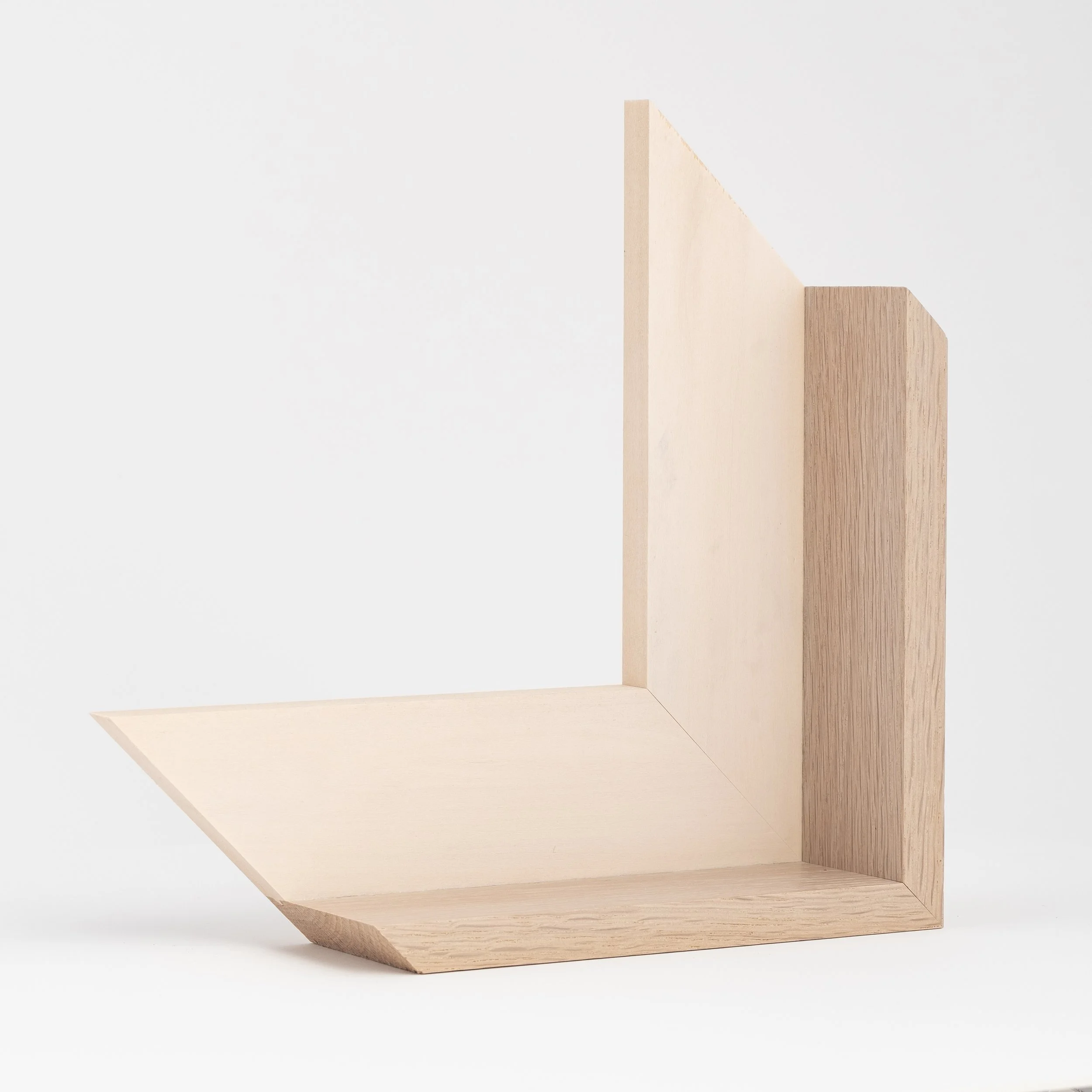 Bleached White Oak Canvas Corner — MUSEA Lab