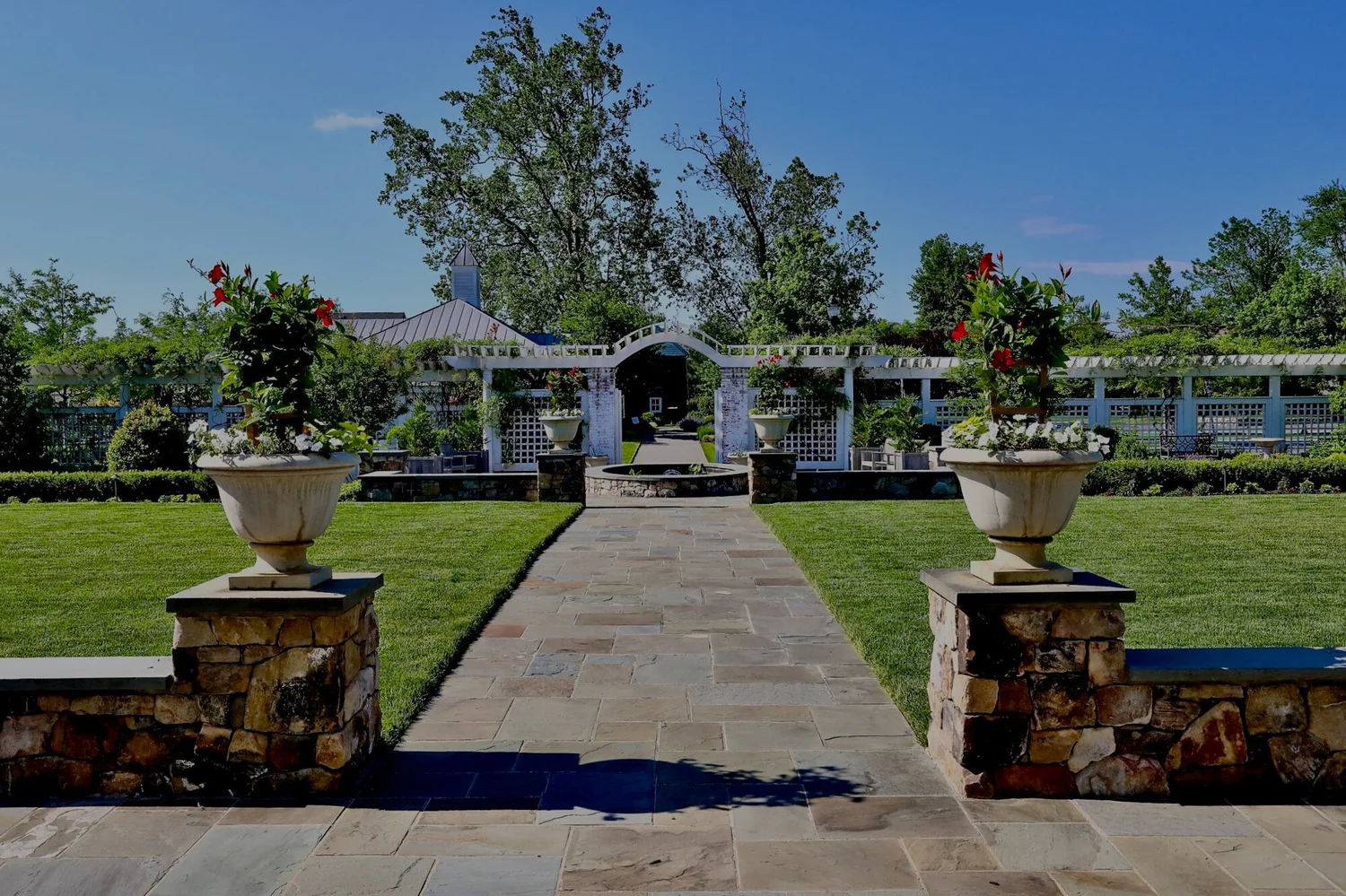 Down To Earth Landscaping Inc