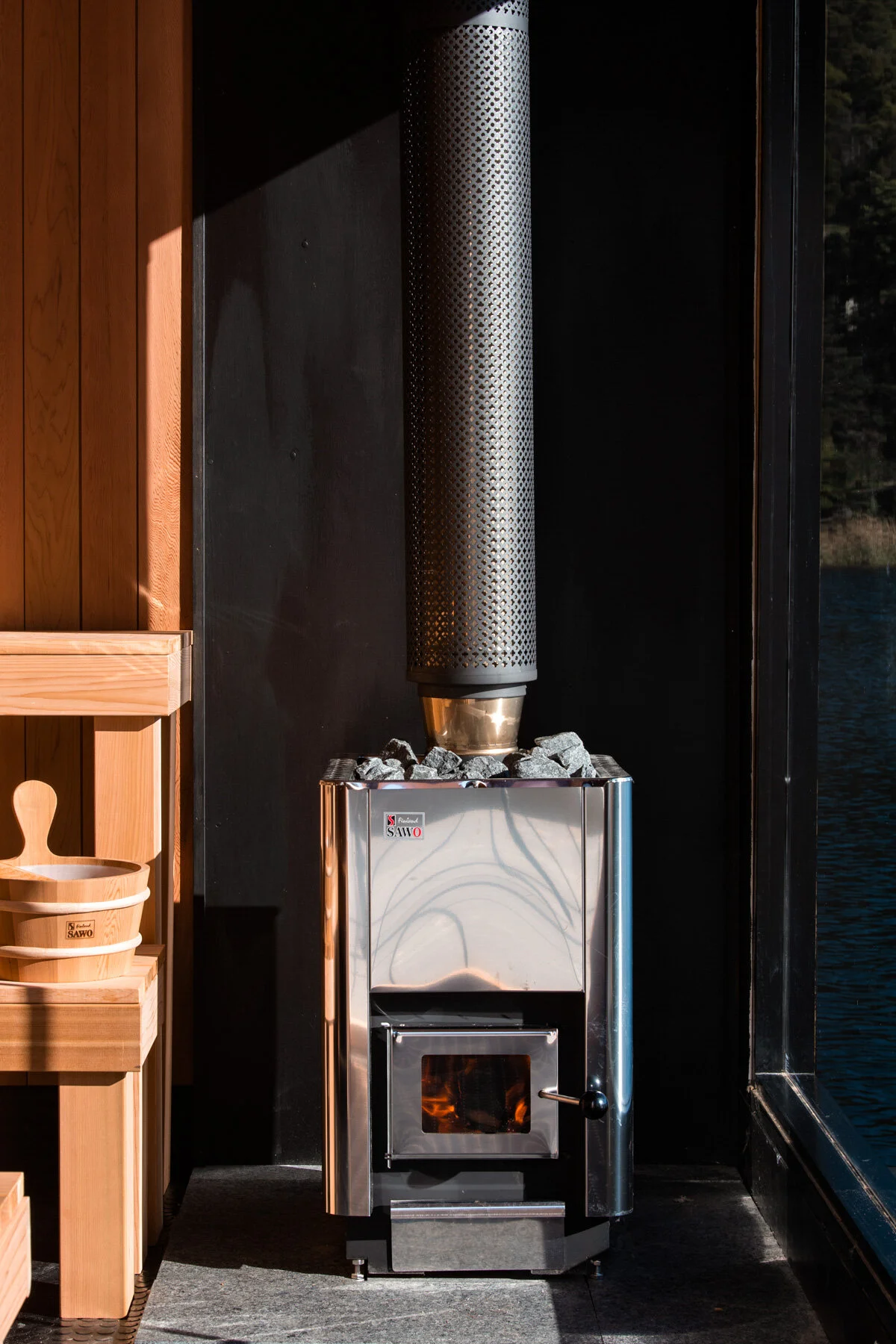 Floating Sauna Lake Derby | Experience Floating Relaxation Today