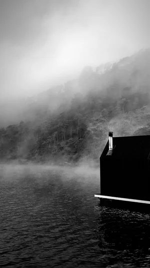 Floating Sauna Lake Derby | Experience Floating Relaxation Today