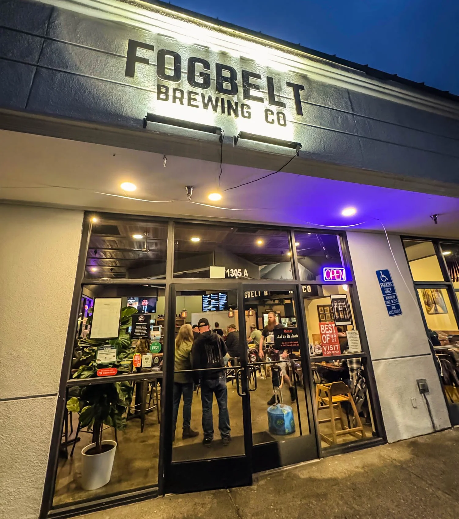 Santa Rosa Taproom — Fogbelt Brewing Co.