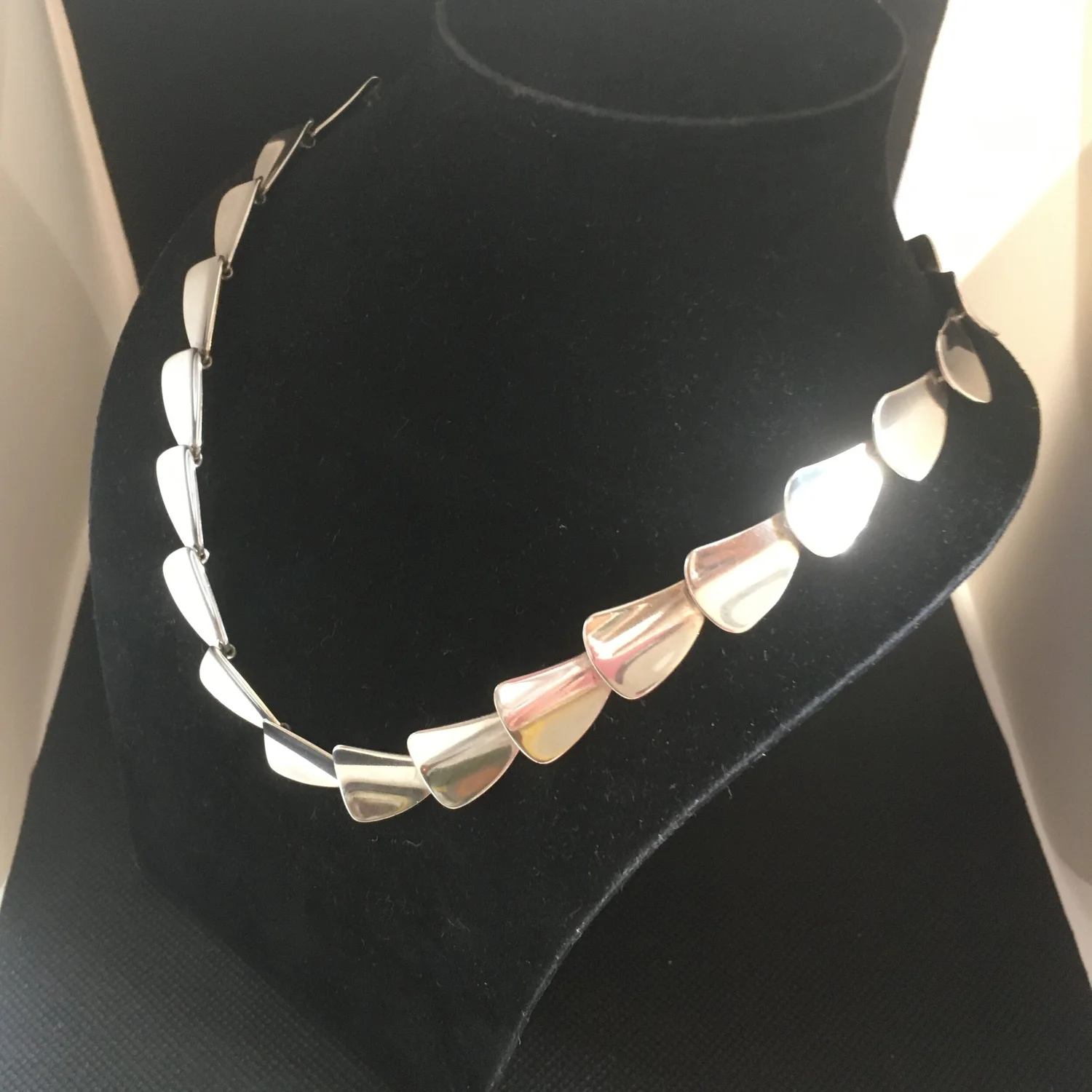 Store 2 — Dansk Silver
