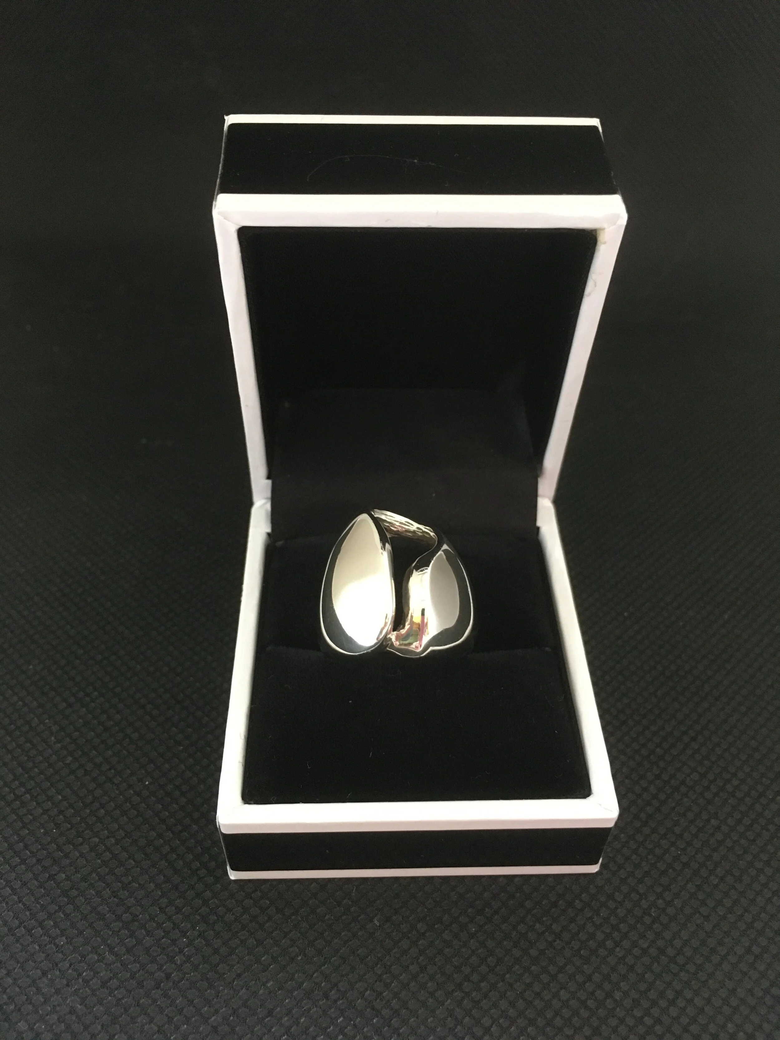 Store 2 — Dansk Silver