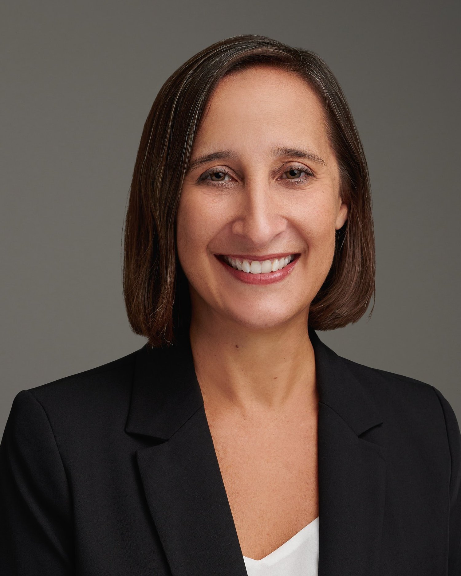 Headshots for LinkedIn: Your Ultimate Guide to Making a Professional ...