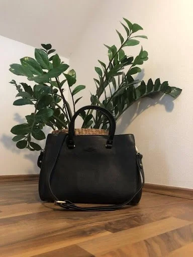 pampeano Diversa Bag Review: Luxury Leather Craftsmanship Redefined ...