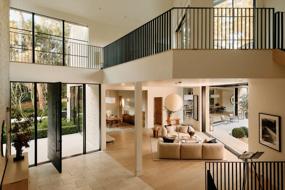 1054 Angelo Dr — Richard Ehrlich Luxury Los Angeles Real Estate