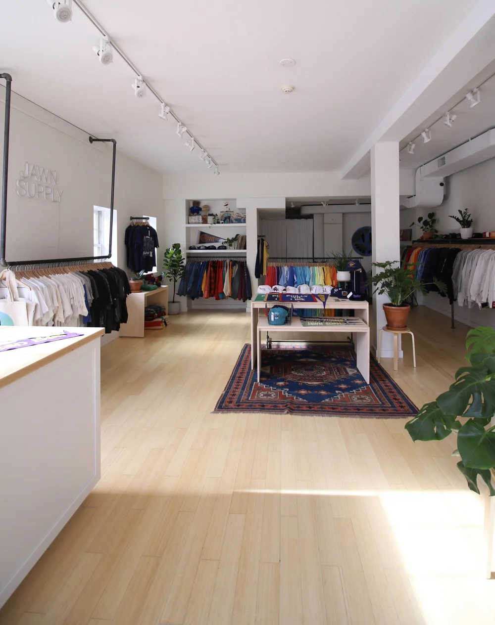Gallery 3 — shop