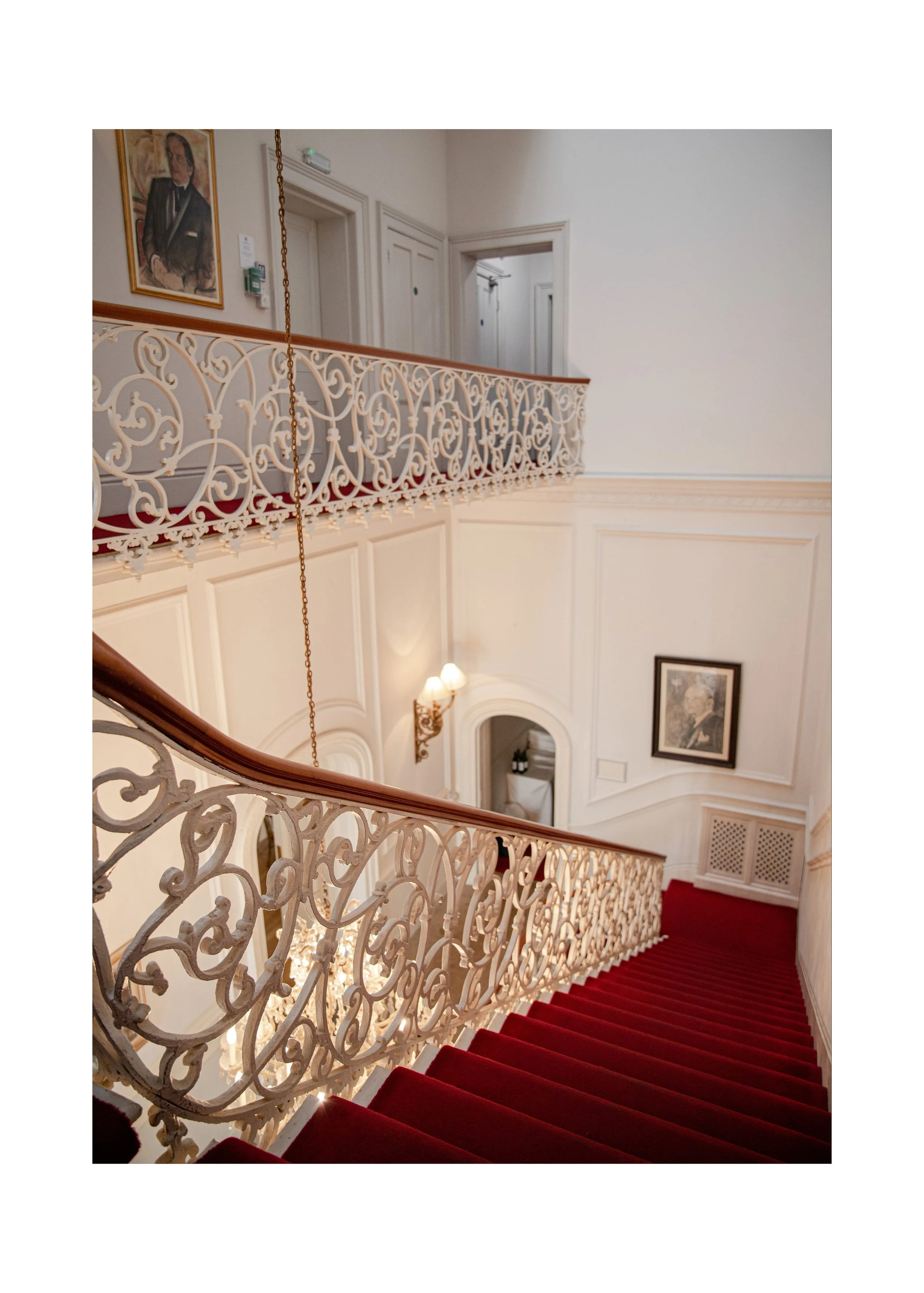 Salonik — Ognisko Restaurant