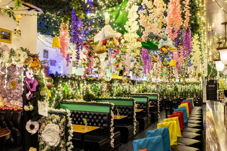 Craftsman Row Saloon