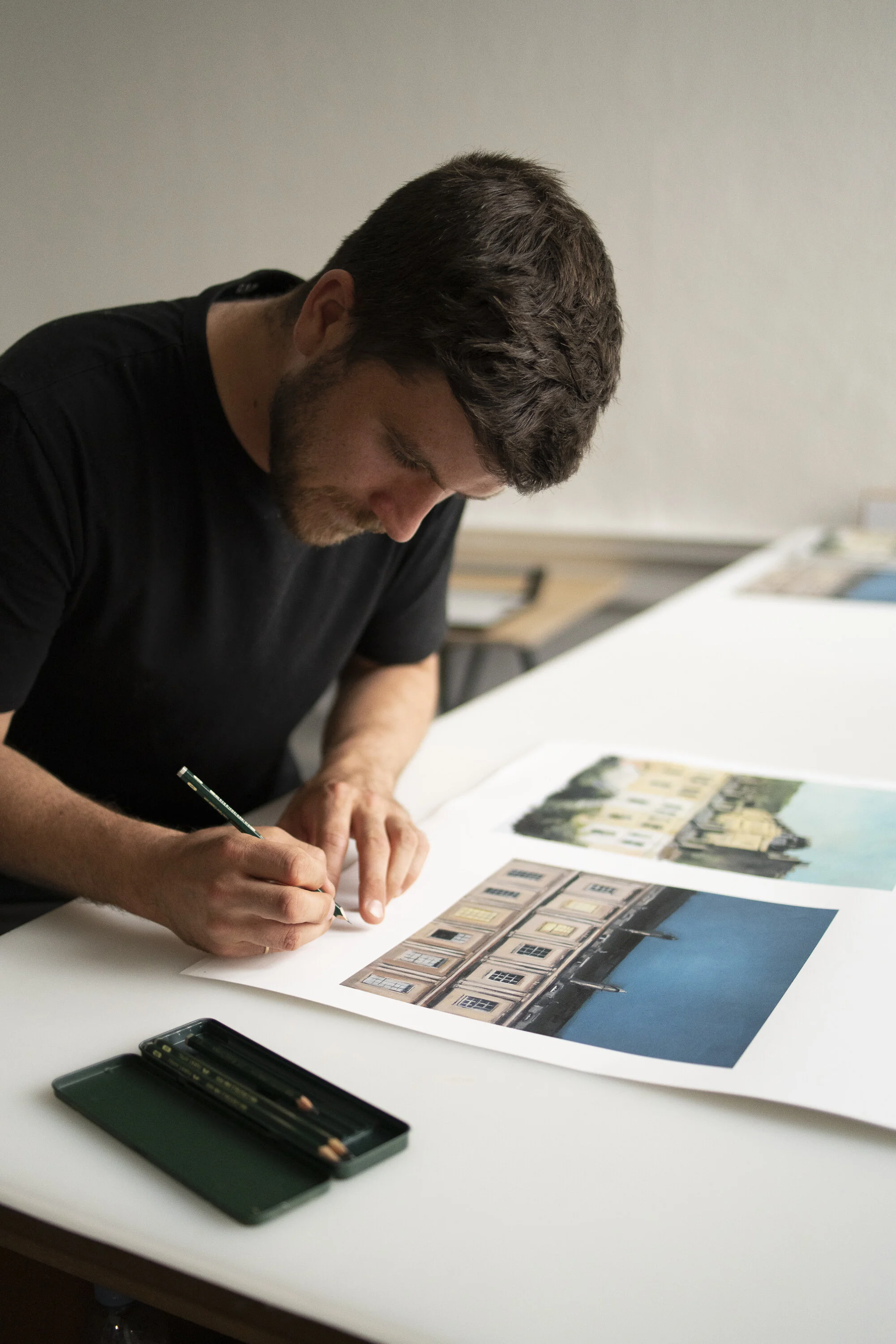 Contact 3 — Tom Davey Artist