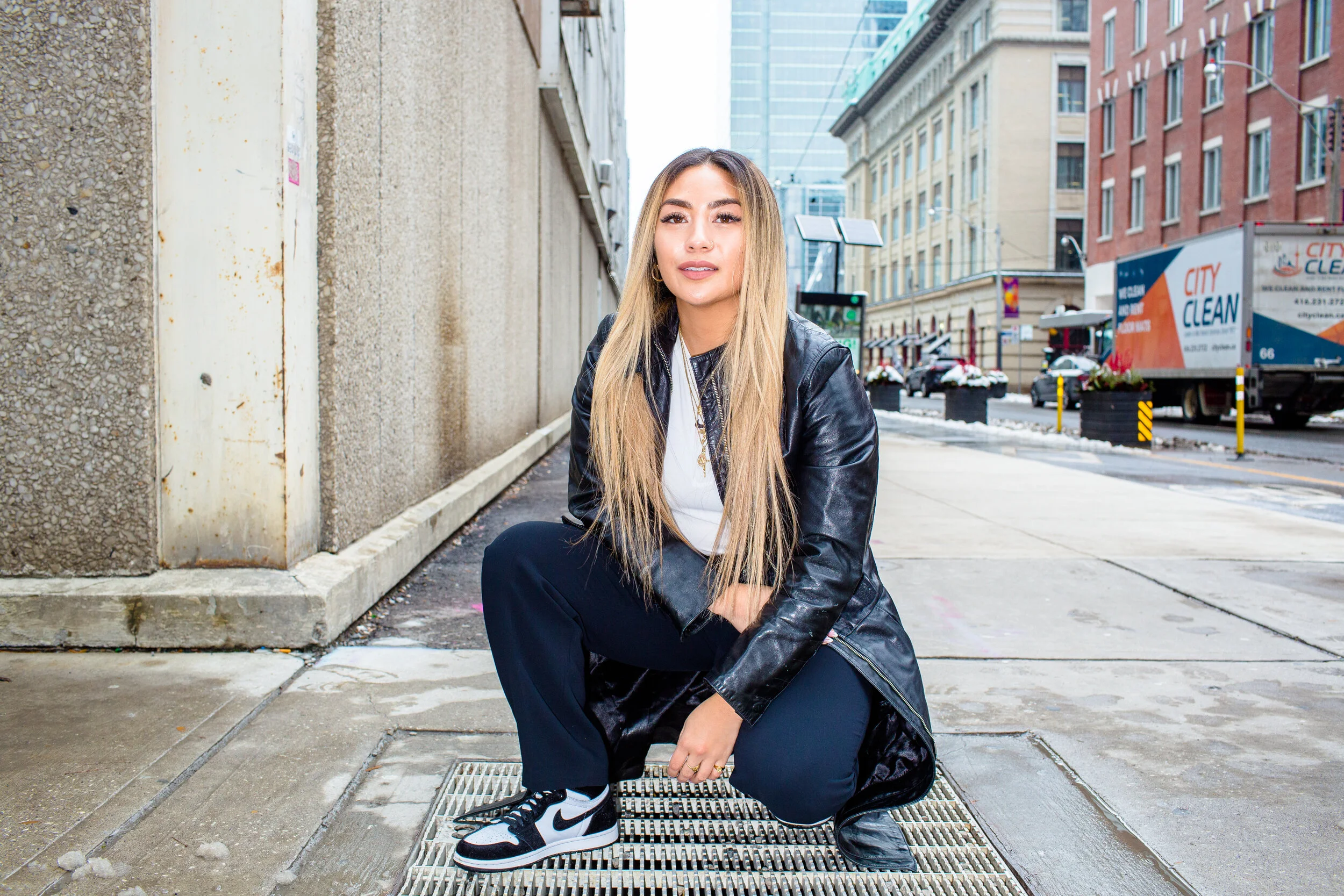 ABOUT — CHRISTINA G. CHENG