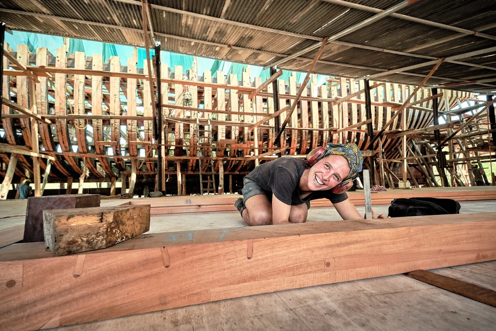 Shipyard Crew | SAILCARGO INC.