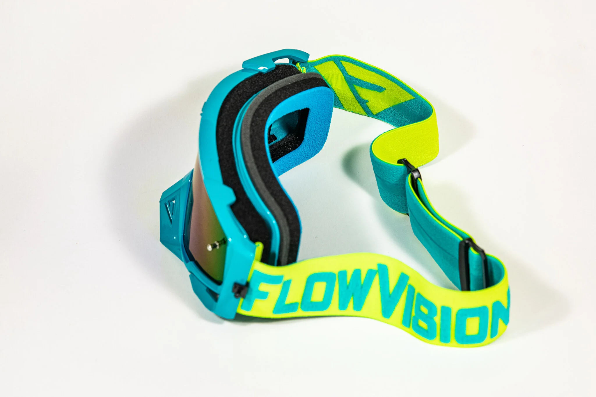 Adult Goggles — FlowVision™ Canada Goggles