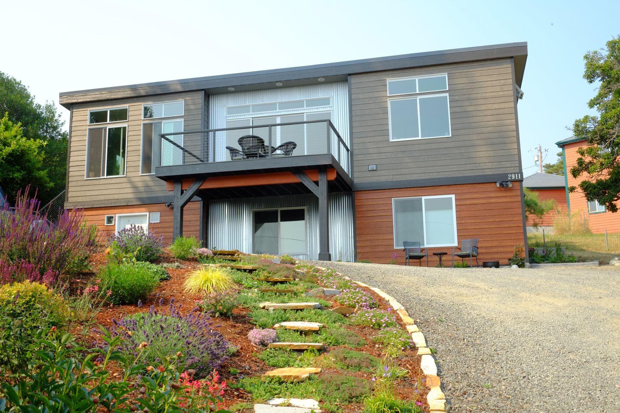 Modern Prefab Home Design - Ideabox