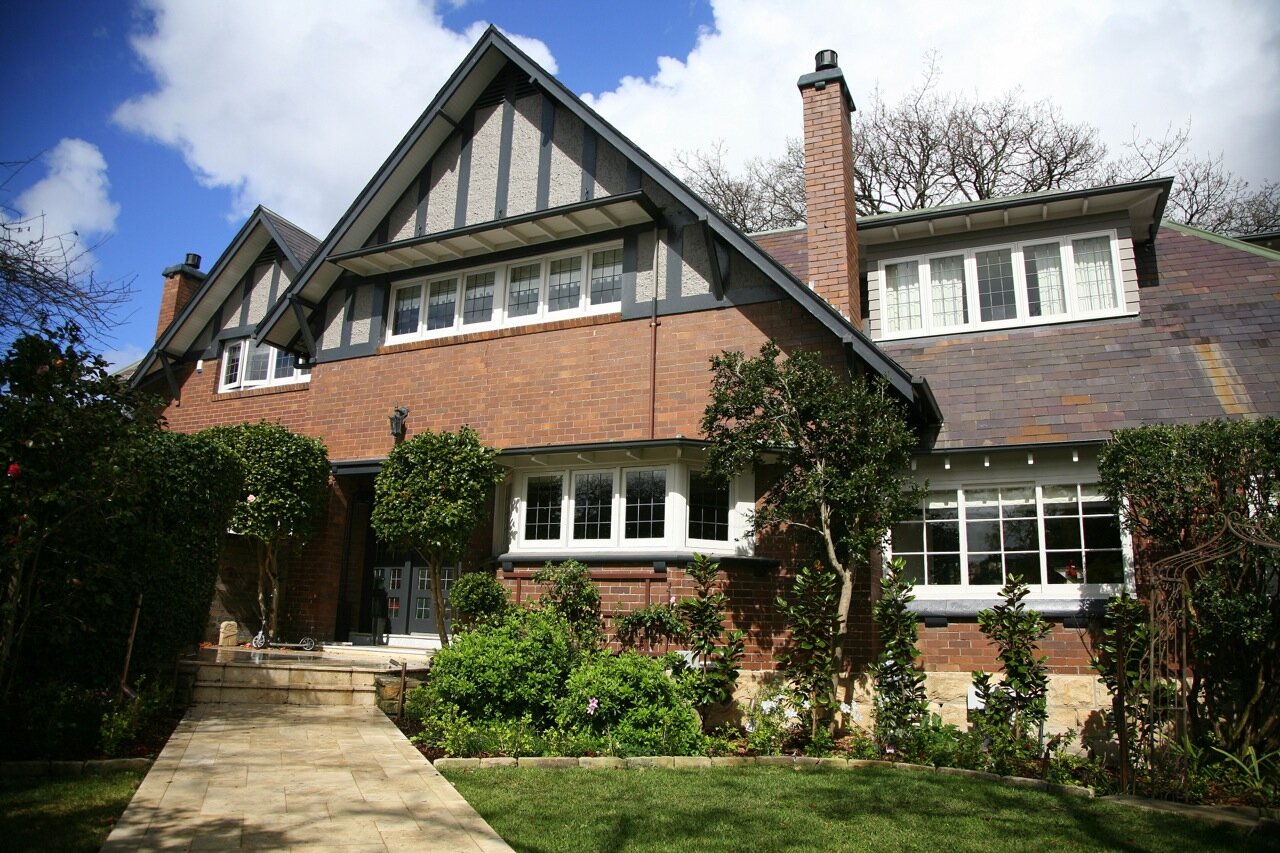 Choosing paint colours for the exterior of your home — Inside Out ...