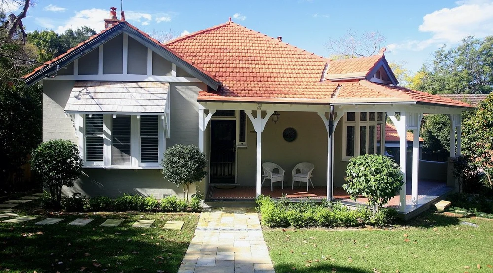 Choosing paint colours for the exterior of your home — Inside Out ...