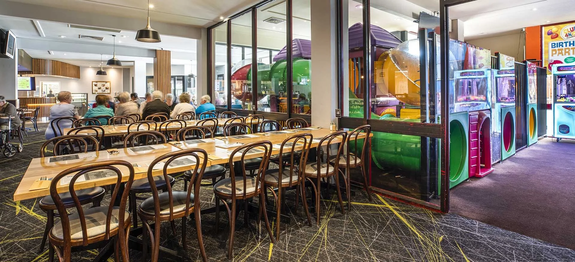 Dining — Bayswater Hotel, Bayswater, VIC