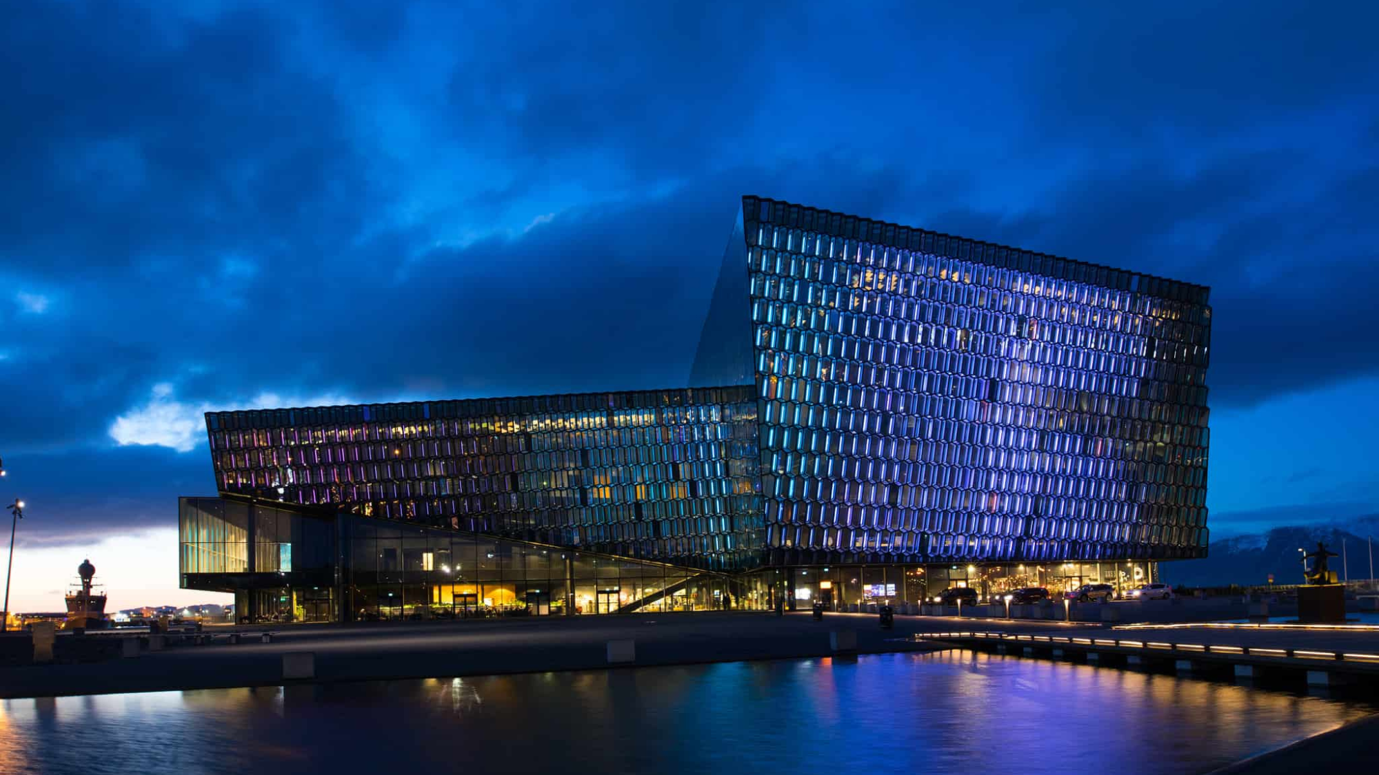 Exploring Modern World’s Architectural Treasures: A Journey Through ...
