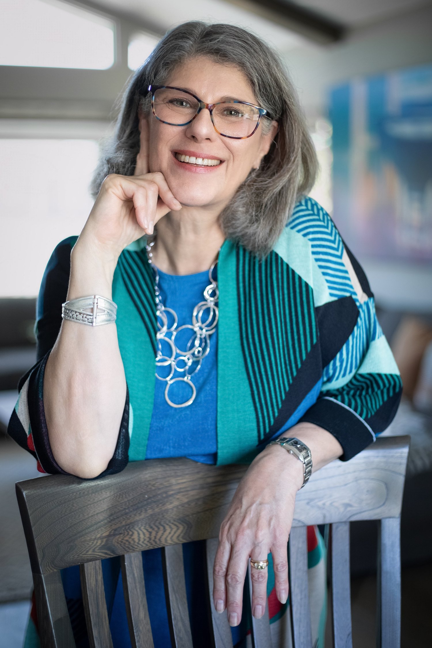DEBRA WINSTON INTERIOR DESIGN