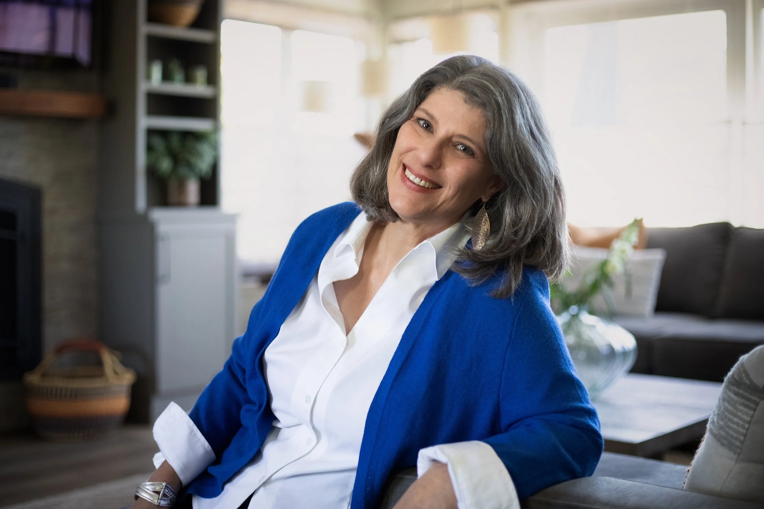 DEBRA WINSTON INTERIOR DESIGN