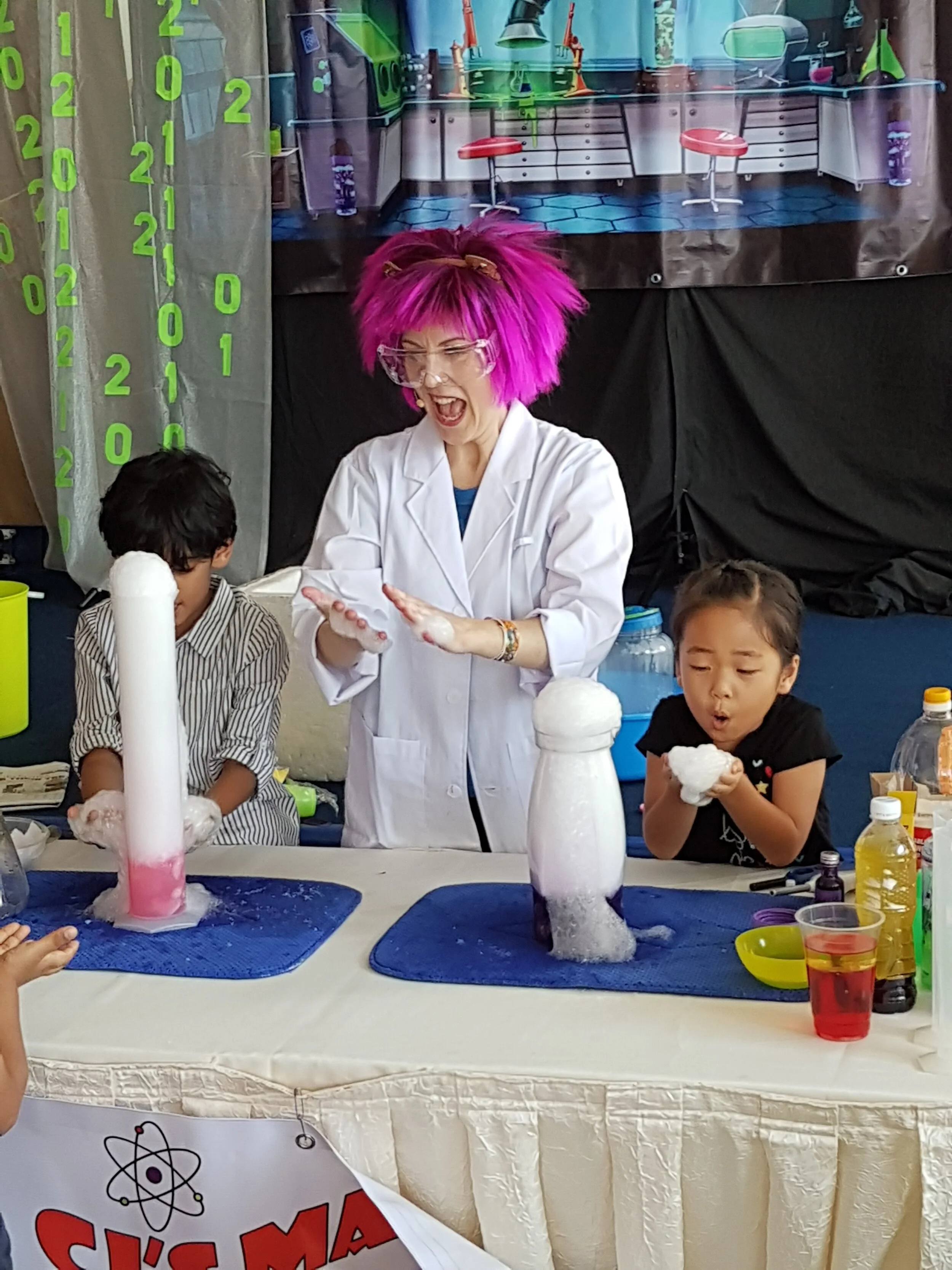 Mad labs science Show — Fantasy Parties