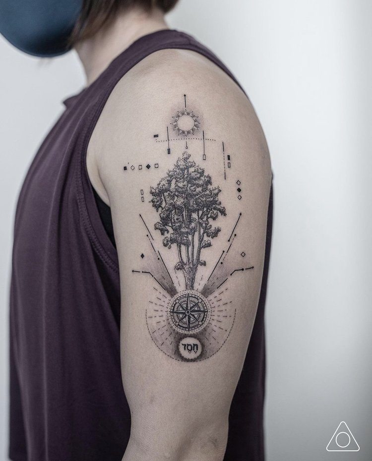 NATURE’S COMPASS — 1MM Tattoo Studio