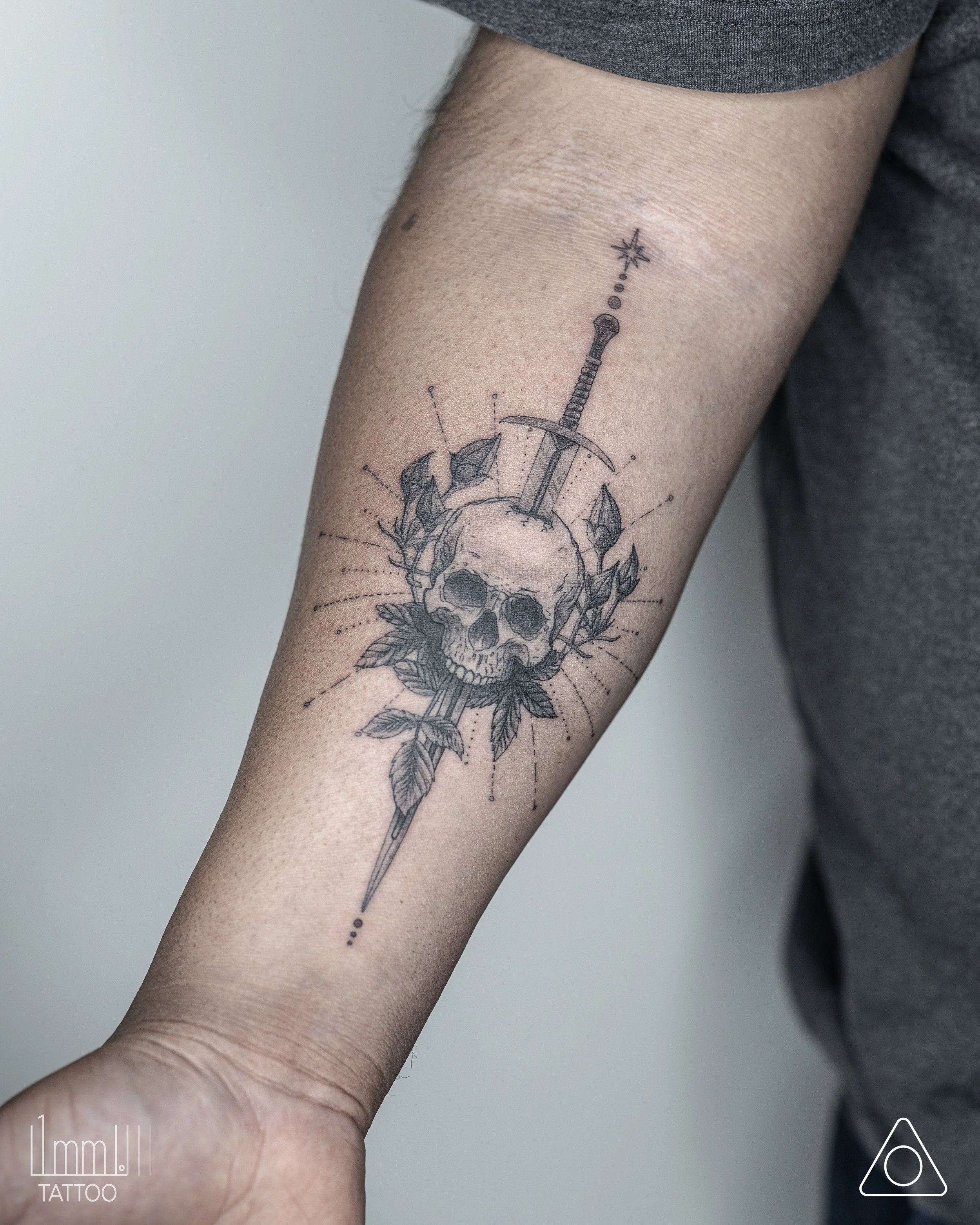 SWORD PIERCING — 1MM Tattoo Studio