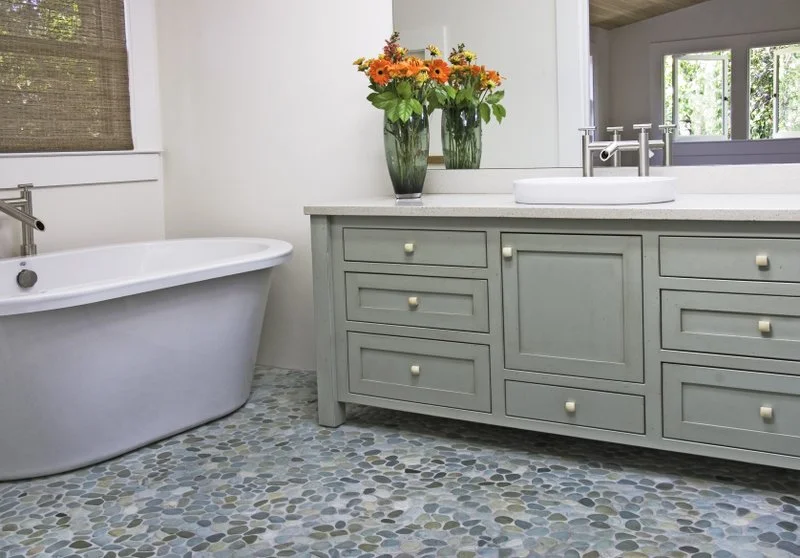 BATHROOM — Tile & Slate