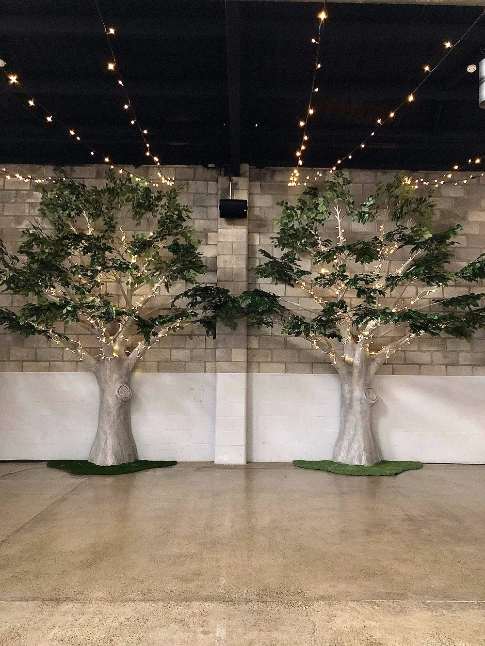 Giant Lifelike Artificial Tree Hire — Autumn Grove Events