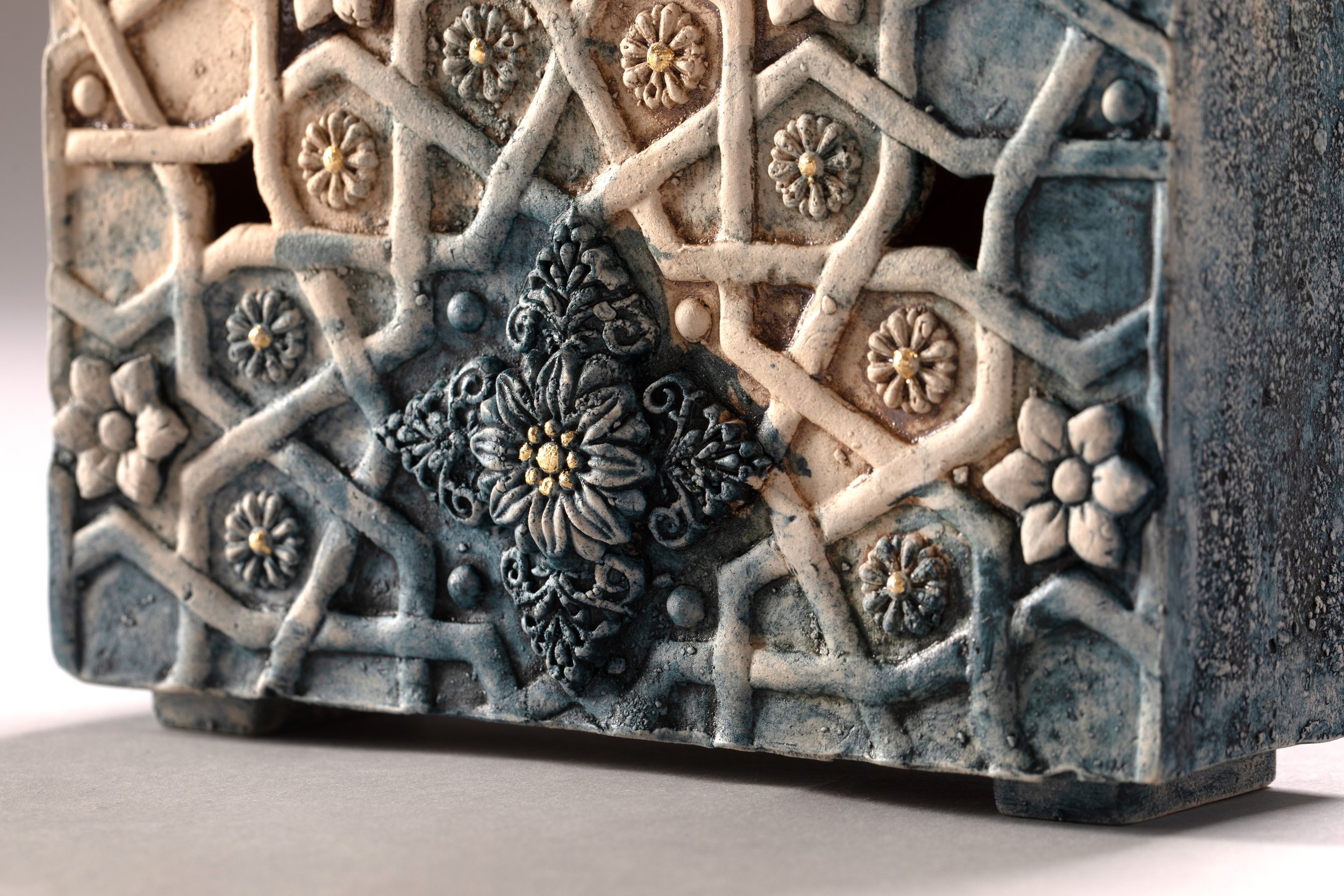 Gallery of new and current work, plates, vessels and bird forms ...