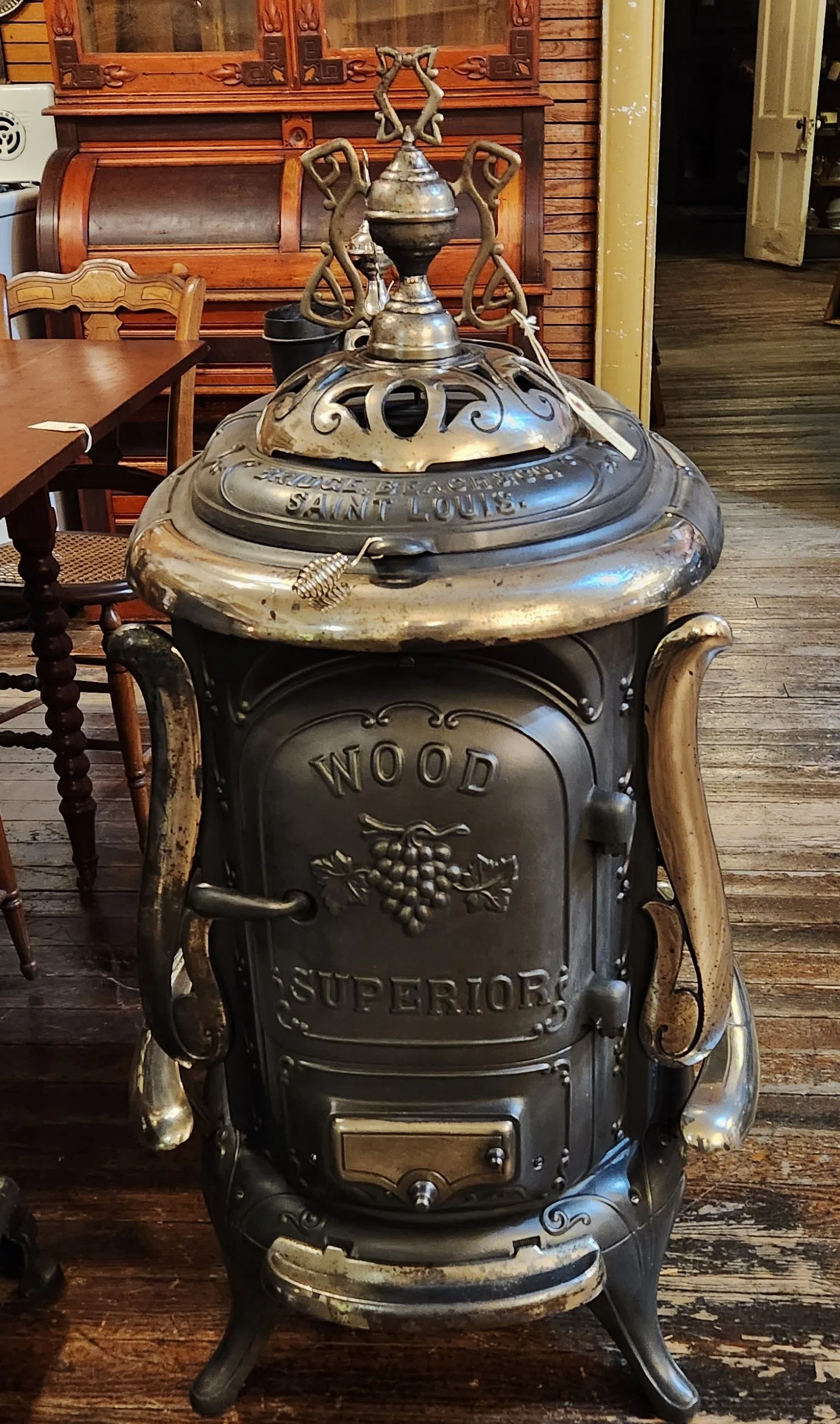 Antique Wood Stoves — Mill Creek Antiques (Home)