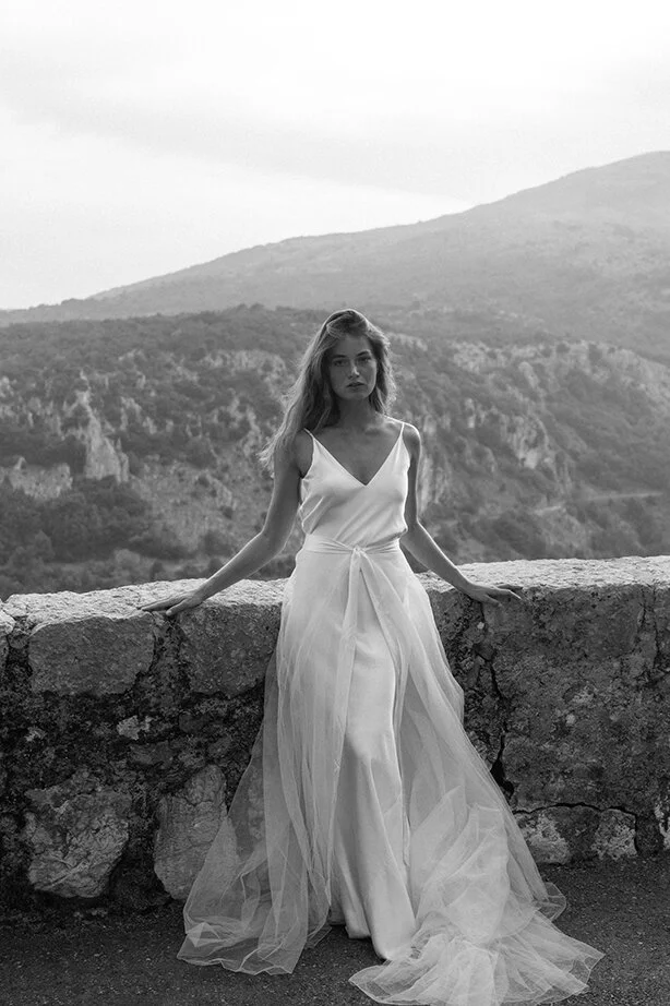 Designer - A La Robe — Amare