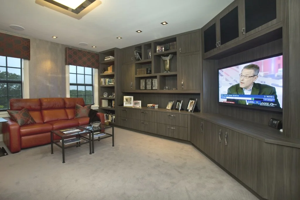 About Lisa Sutherland — Sutherland Design Group