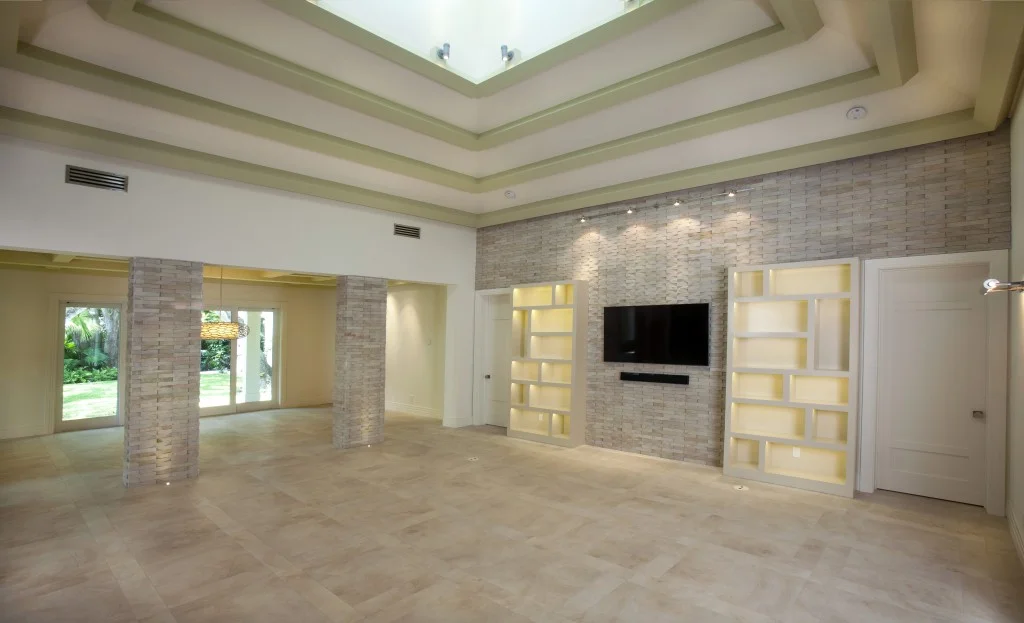 About Lisa Sutherland — Sutherland Design Group
