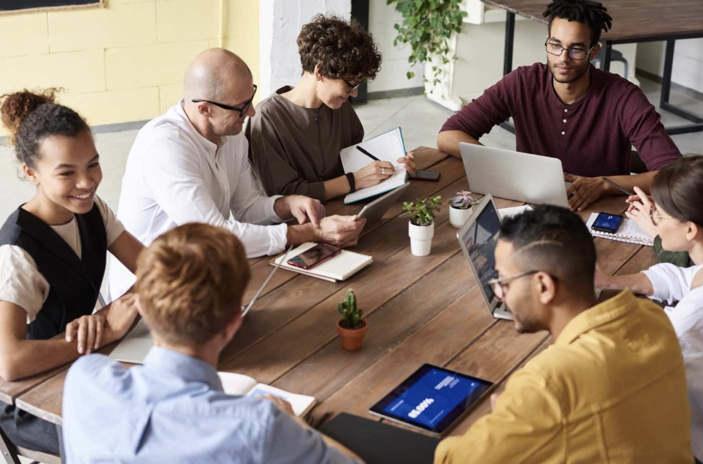 How to Facilitate Team Building with Ice Breaker Bingo | Bar None Games