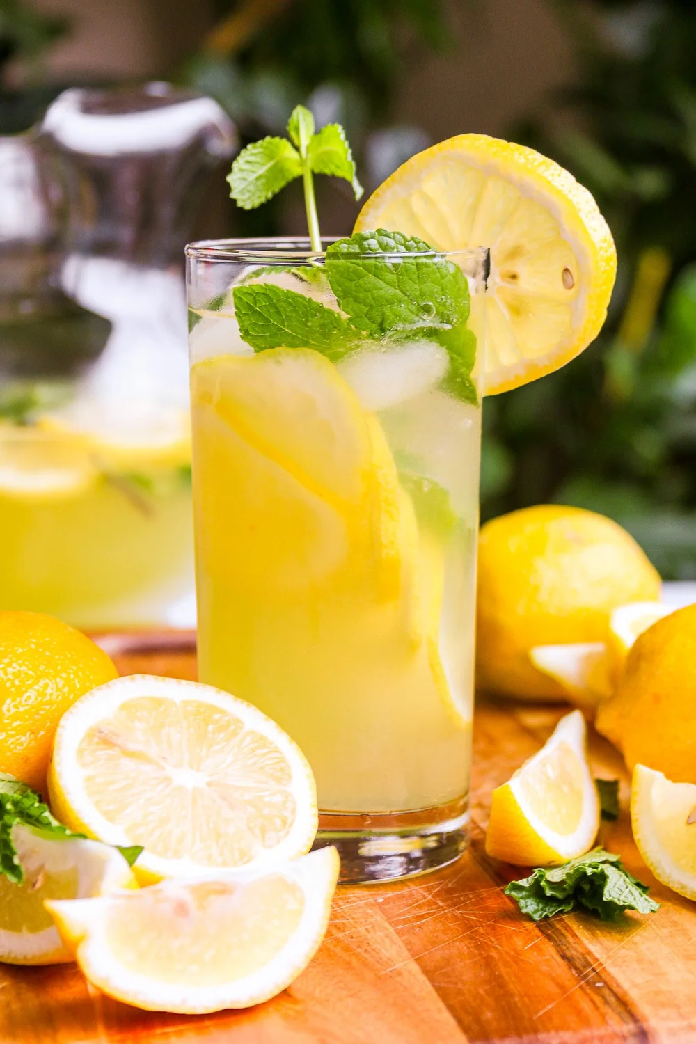 The BEST Homemade Lemonade Recipe — Be Greedy Eats | Where Food Meets ...