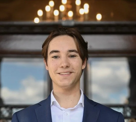 Senior Vice Presidents — GUSIF