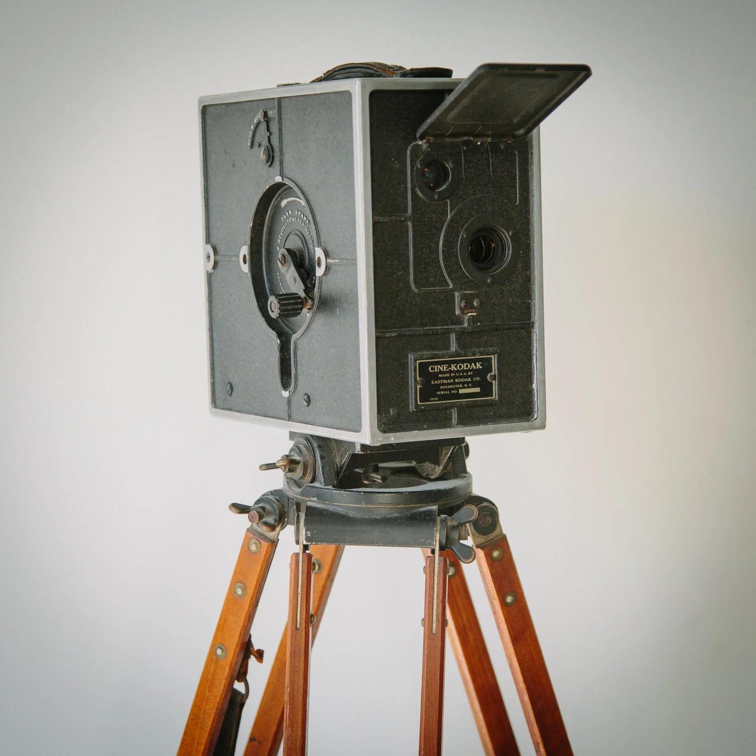 Cine-Kodak Model A, the worlds first 16mm movie camera — Kino Cameras