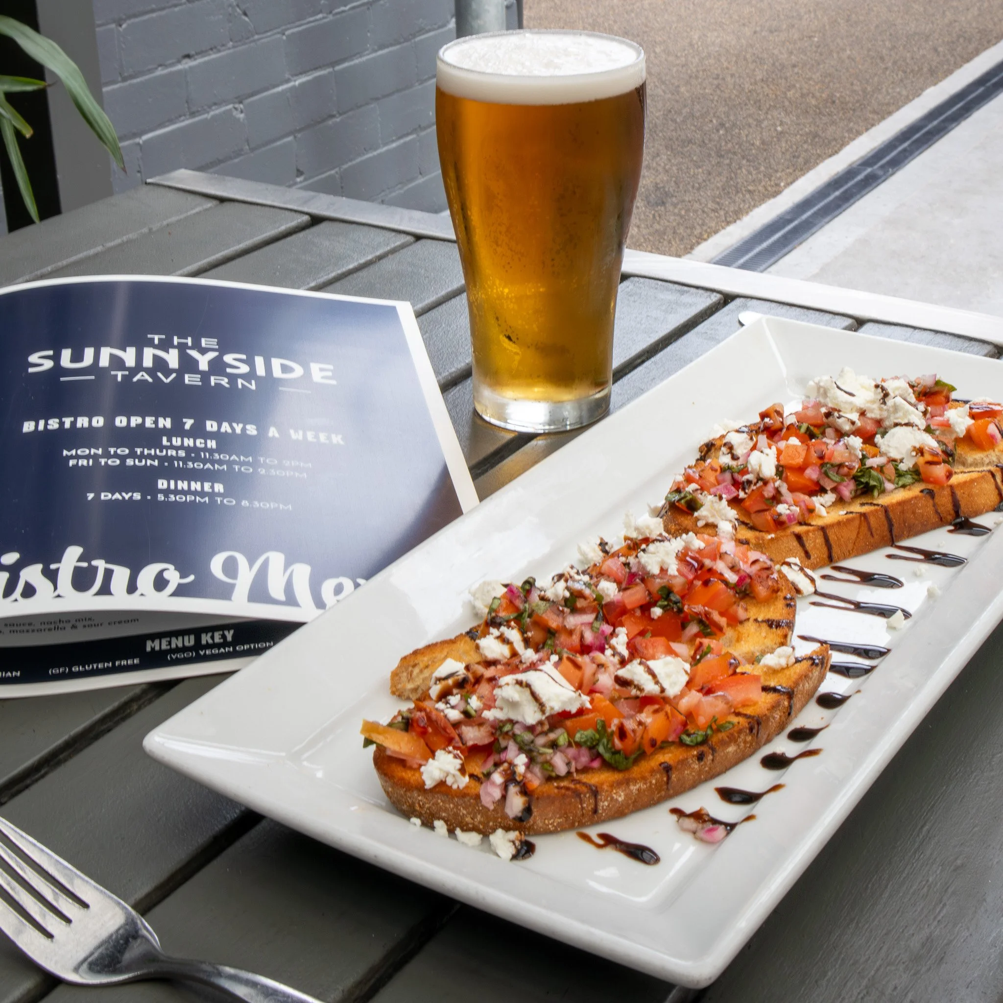 Bistro — The Sunnyside Tavern