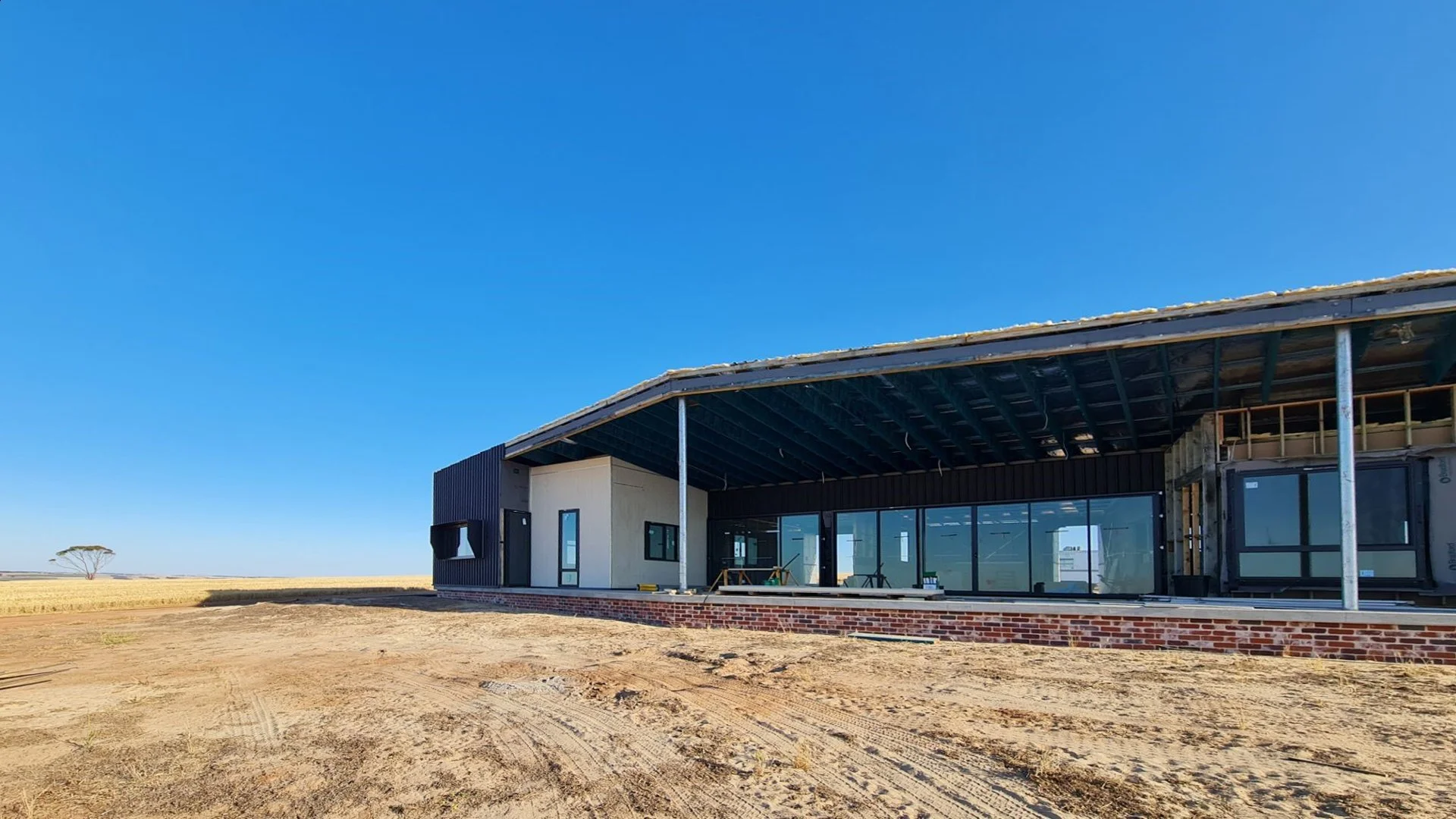 Lakeview - Contemporary Farmhouse in The Great Southern Region ...